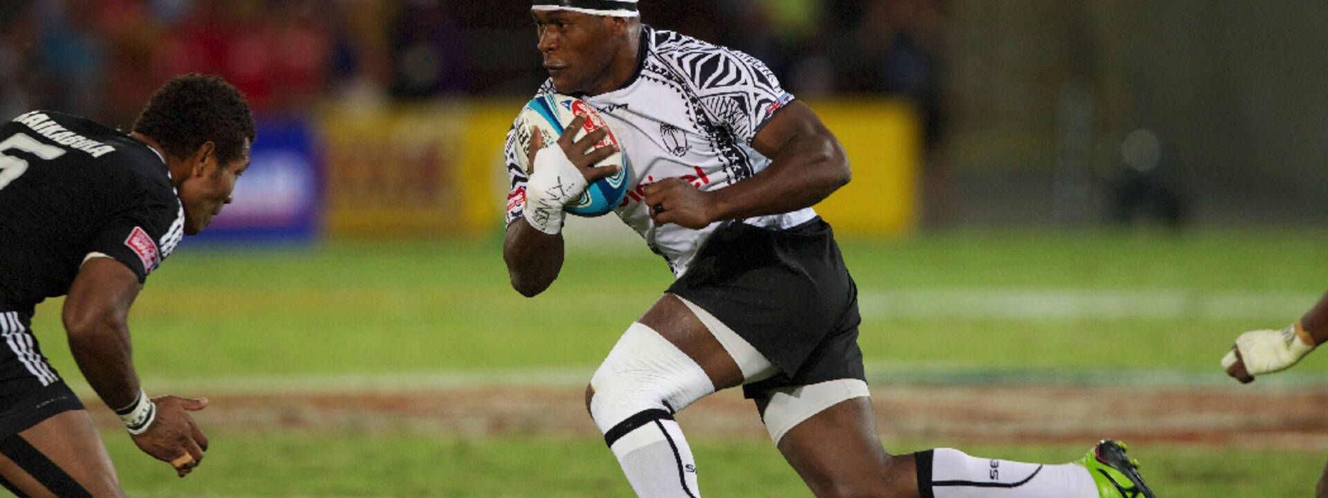 Levani Botia en joker | Stade Rochelais